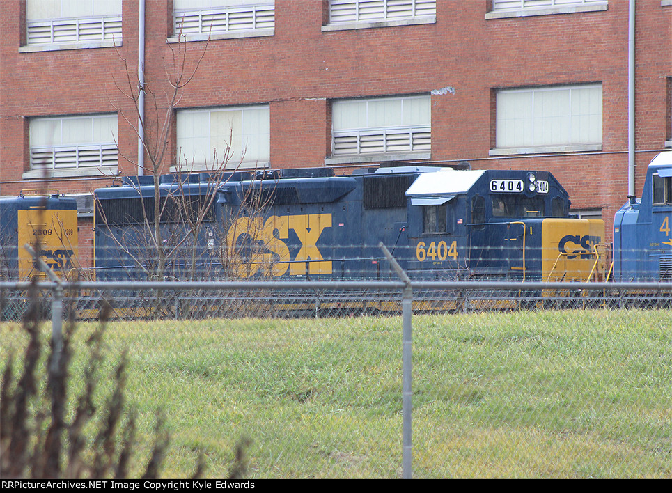 CSX GP40-2 #6404